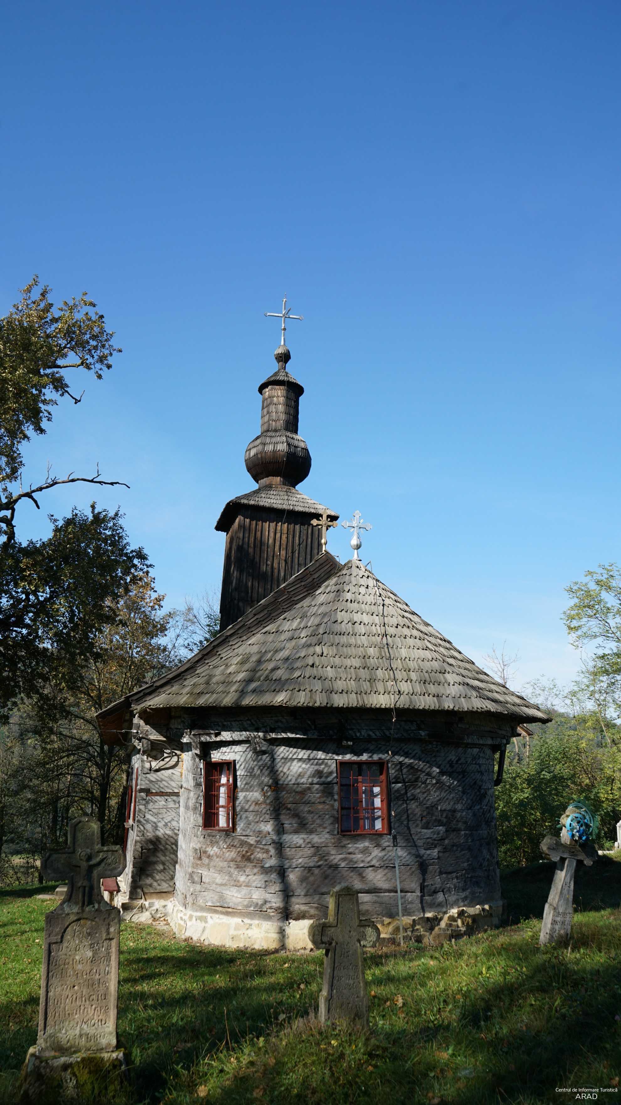 Biserica de lemn din Ionești | CNIPT Arad